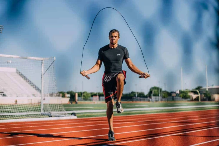 5 Beneficios de Saltar la Cuerda o "Skipping" en las Mañanas Todos los ...