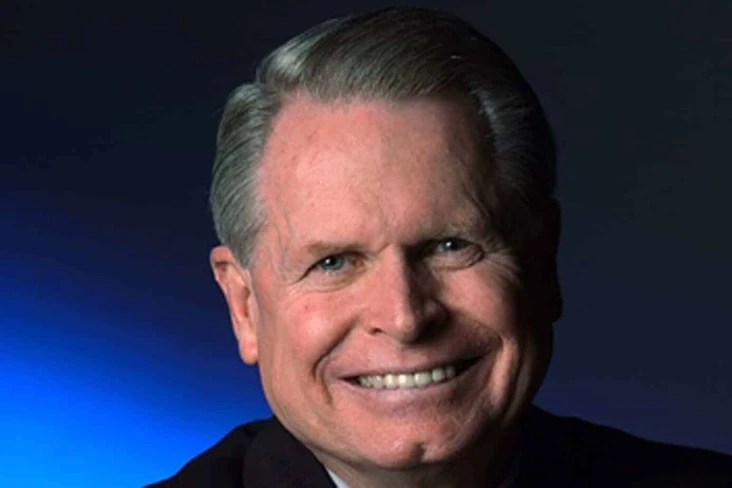 6 lecciones que aprendí del CEO Ray Zinn - Fraseso